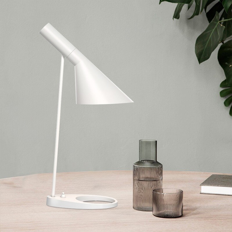 Directional Asymmetrical Metal Table Lamp | Table lamp | KiKi Lighting